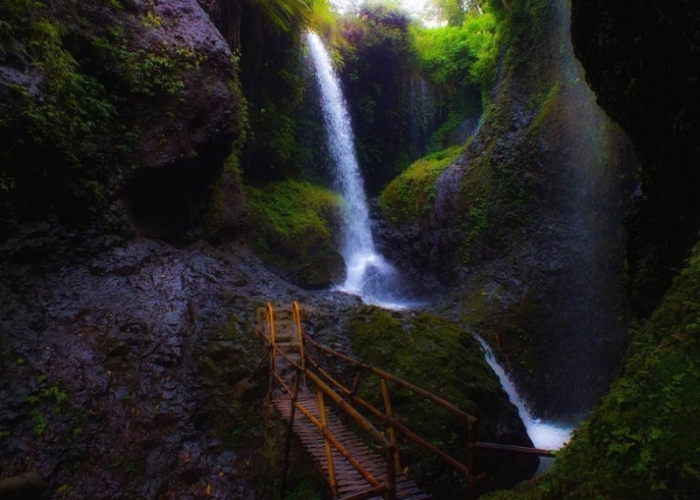 Curug Tilu Leuwi Opat merupakan sebuah destinasi wisata alam yang ...