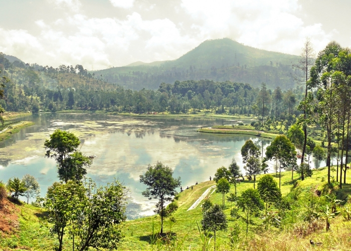 Gunung Wayang adalah salah satu destinasi wisata alam di Bandung. Di ...